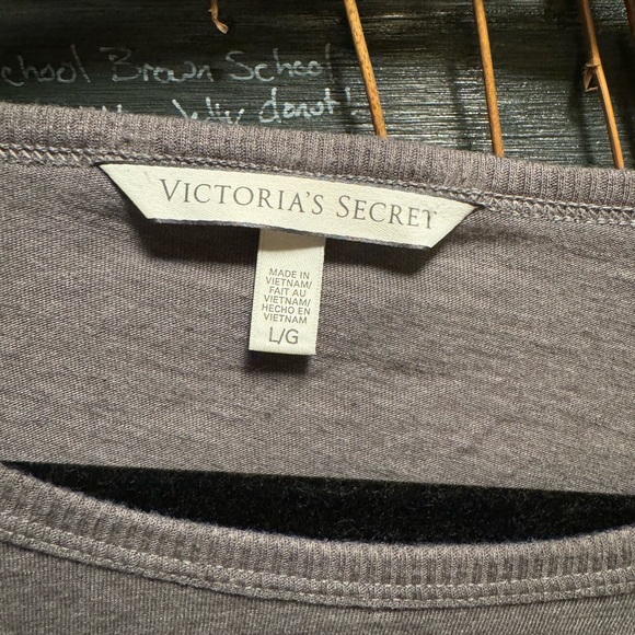 Victoria's Secret | Tops | 2 For 8 Barely Worn Victorias Secret Long ...